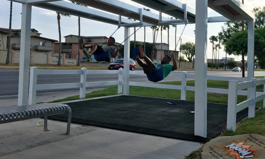 Texas Border City Turns Bus Stop into Fun Play Place | Salud America